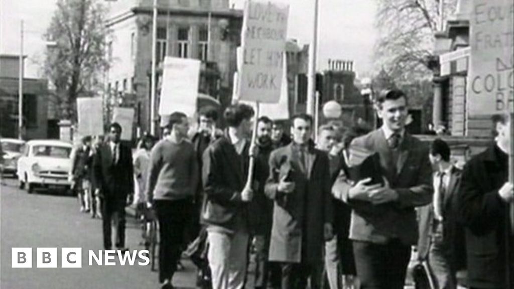 What was behind the Bristol bus boycott? - BBC News