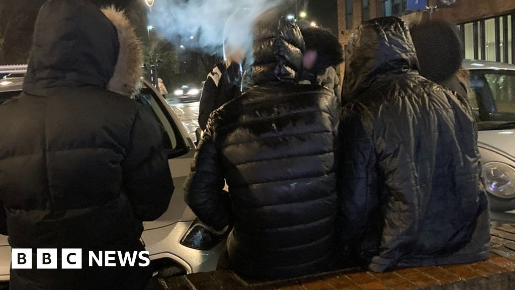 Teenagers, youth workers and police on the battle against boredom in ...