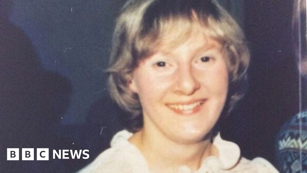 Vera Holland murder: New witnesses come forward - BBC News