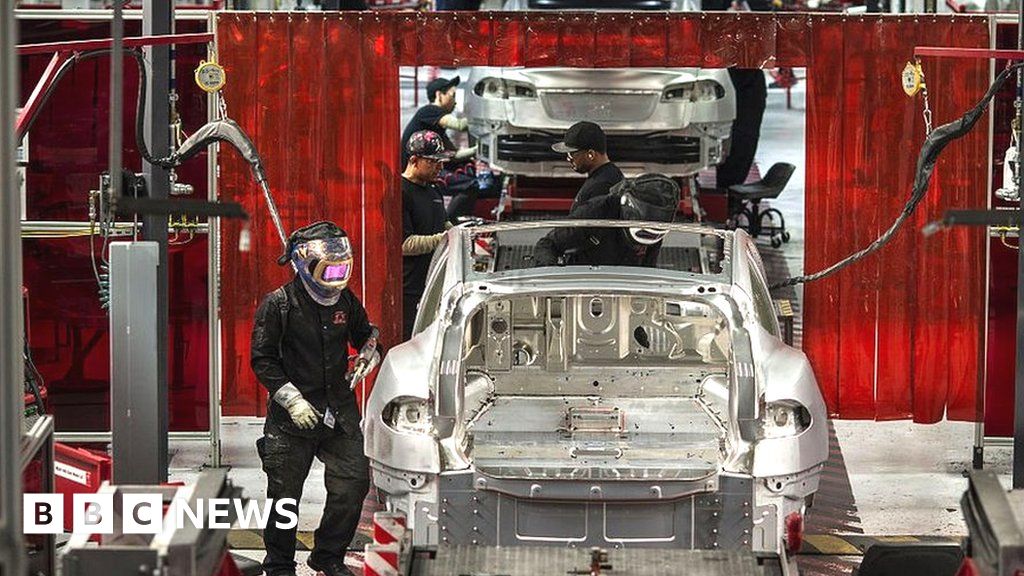 Coronavirus: Elon Musk's US Tesla factory suspends production