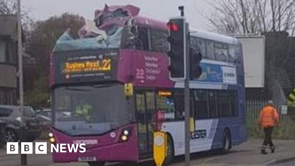 Bus hits bridge in Leicester, injuring six people - BBC News
