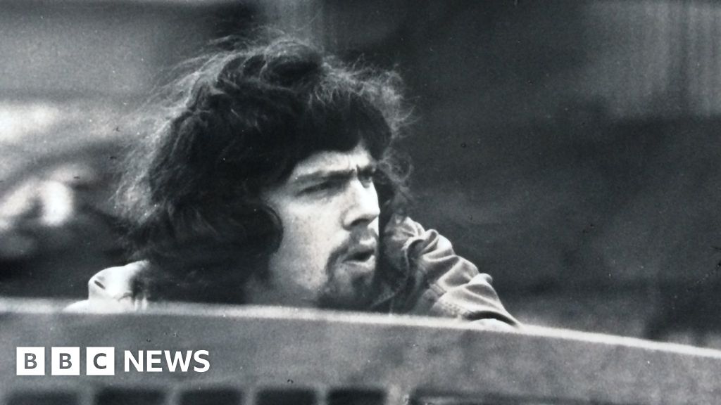 How a 1970s policeman changed his mind - BBC News