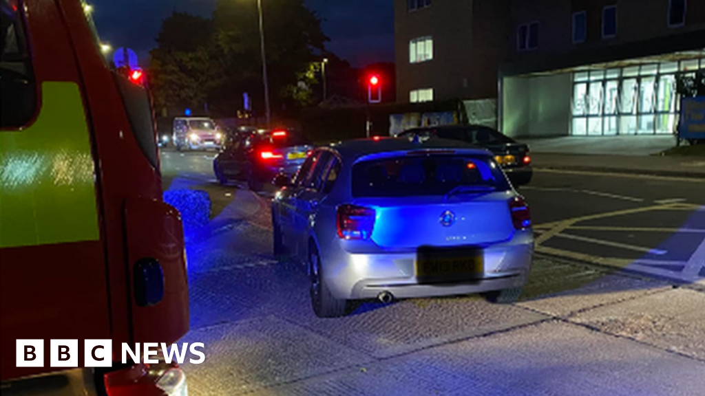 Oxford fire crews delayed as motorist blocks Slade Park Fire Station ...