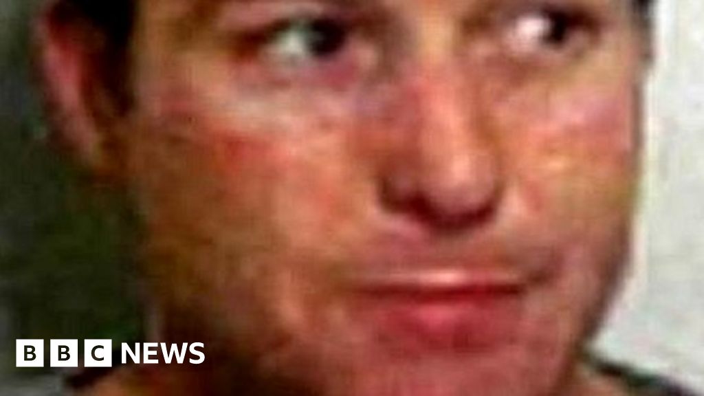 Scott Coleman in court after decade on run for drugs offences - BBC News