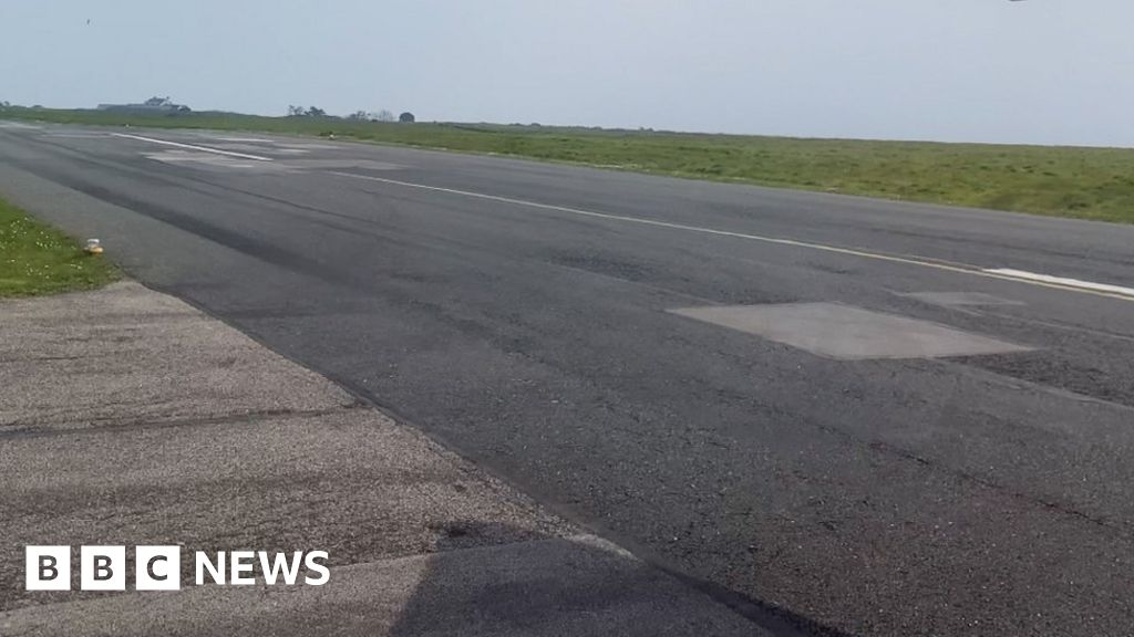 Alderney airport reopens to commercial flights - BBC News