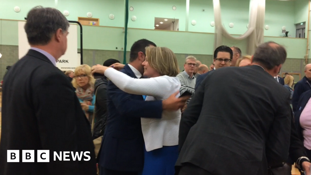 Conservatives take Colchester Borough Council leader's seat - BBC News