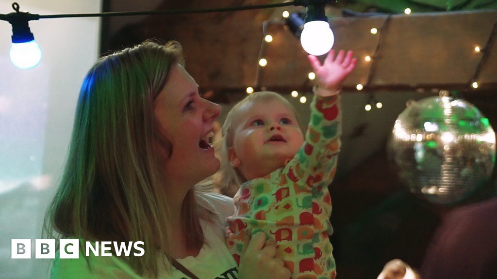 Newcastle pyjama rave aims to get more kids reading - BBC News