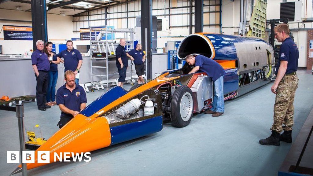 Bloodhound supersonic car set for October trials - BBC News