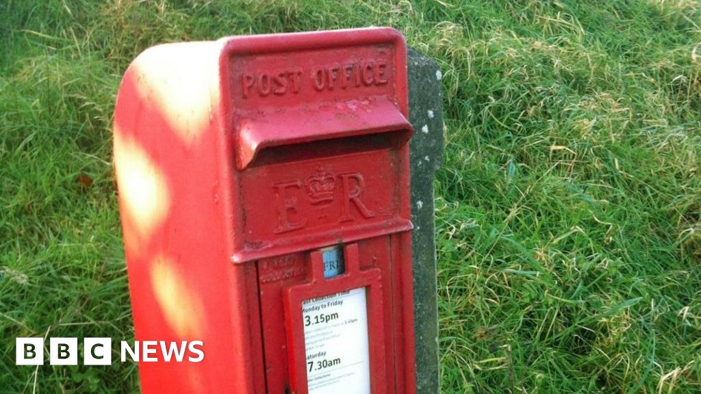 Northern Ireland to get 280 new postboxes - BBC News