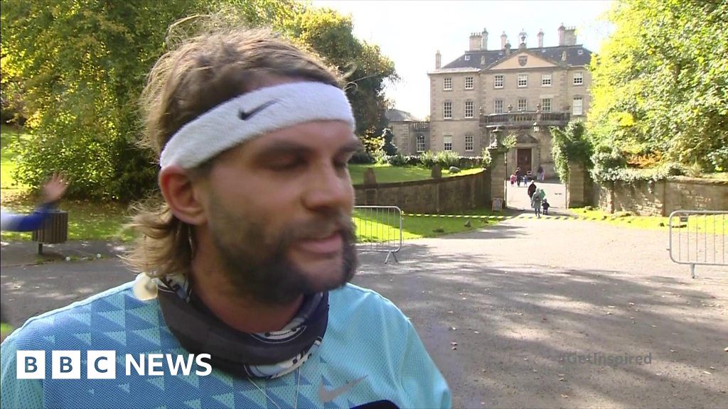 Brother of Frightened Rabbit singer runs for mental health - BBC News