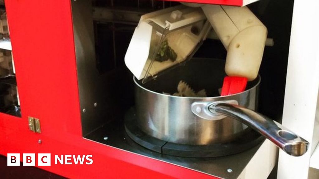 Robot chef - as good as a restaurant? - BBC News