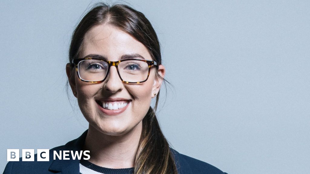 Laura Pidcock: Former MP to repay £3k over misused stationery