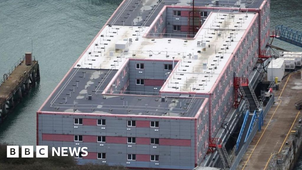 Bibby Stockholm: No suspicions over migrant's barge death - coroner - BBC News