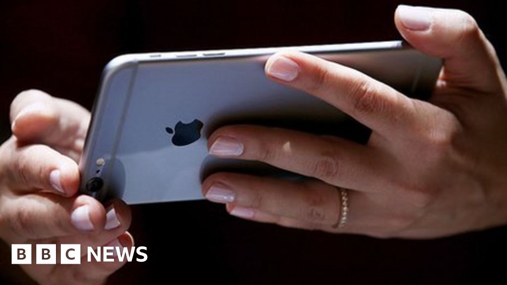 iPhone users fooled by fake ransomware - BBC News