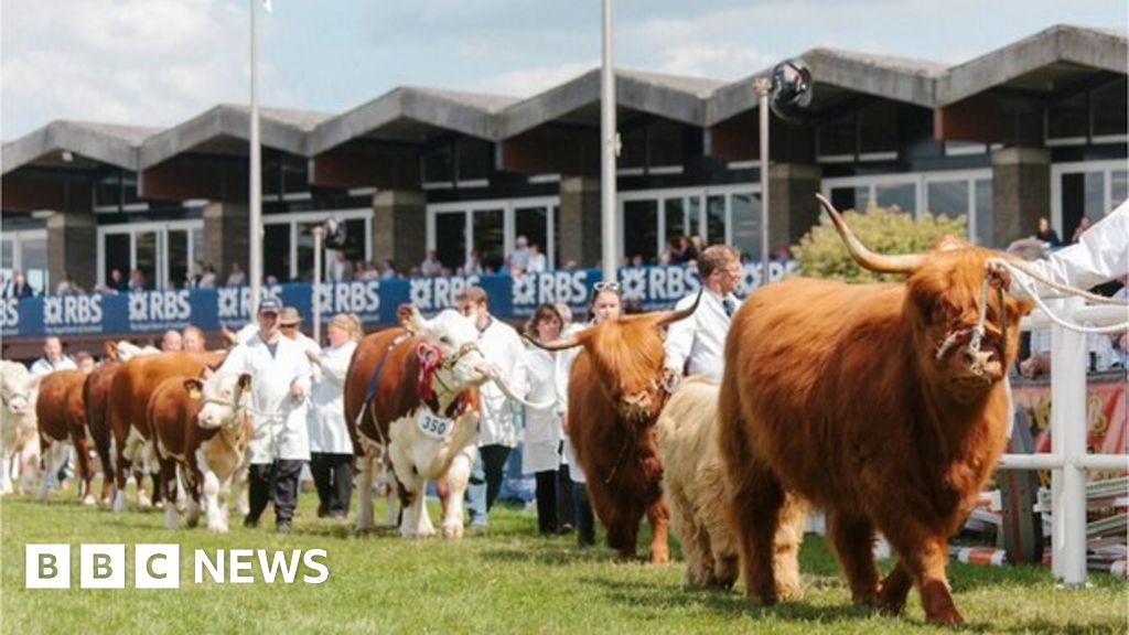 Royal Highland Show opens for 175th year at Ingliston - BBC News
