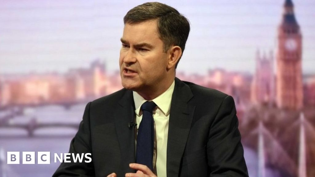 Justice Secretary David Gauke defeats no-confidence vote - BBC News