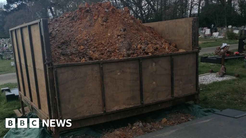 Son's heartbreak after Southampton cemetery grave covered by 'skip ...