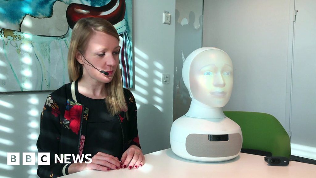 The interview robot that doesn't make snap judgements - BBC News