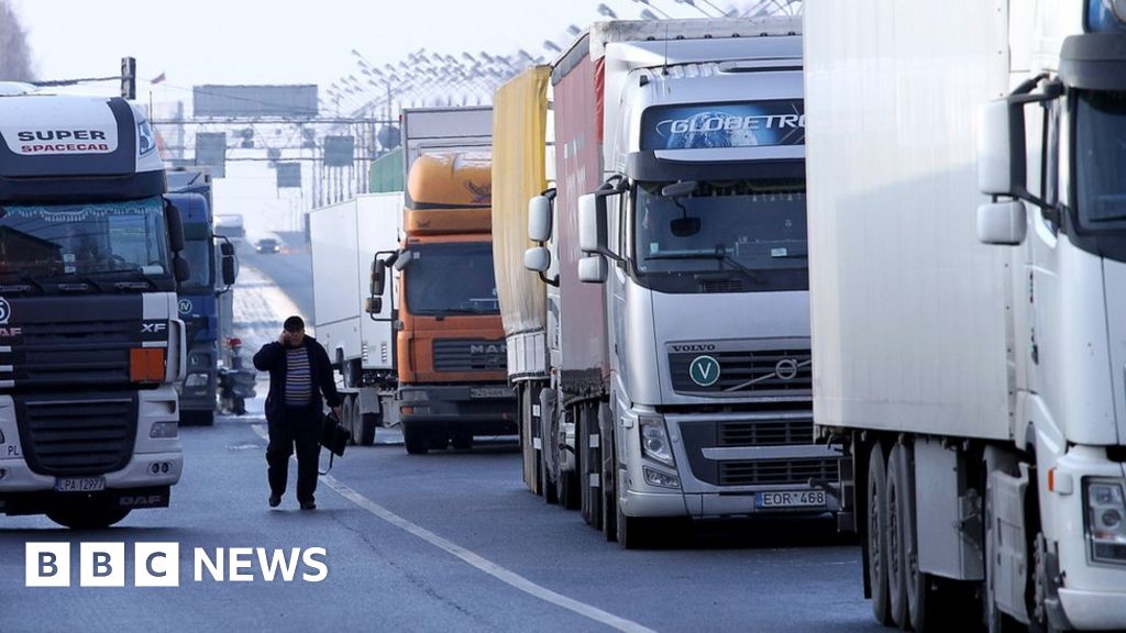 Russia-Ukraine road blockades hit trade - BBC News