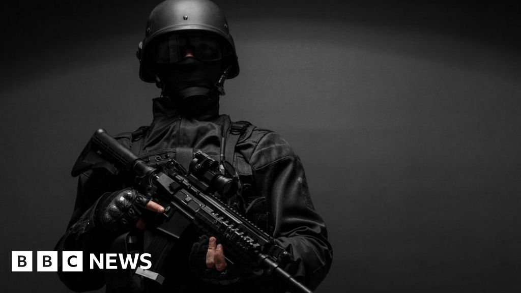 Here's what 'shoot to kill' actually means - BBC News