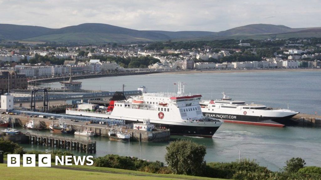 Isle of Man Steam Packet posts first profit since pandemic - BBC News