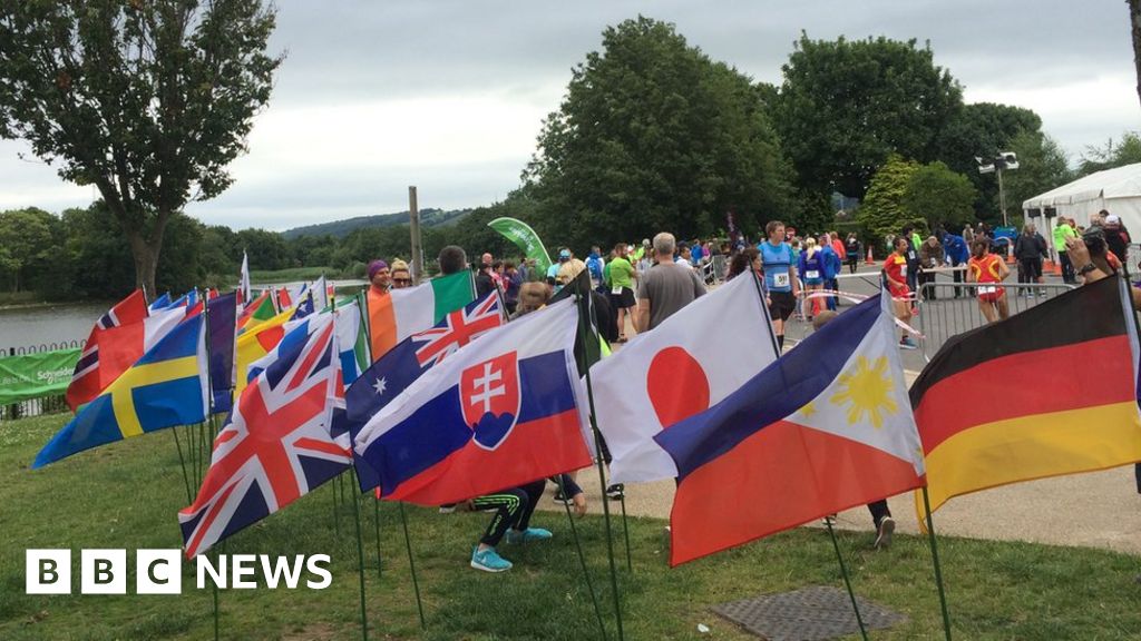 Belfast: Runners get set for 24-hour World championship - BBC News