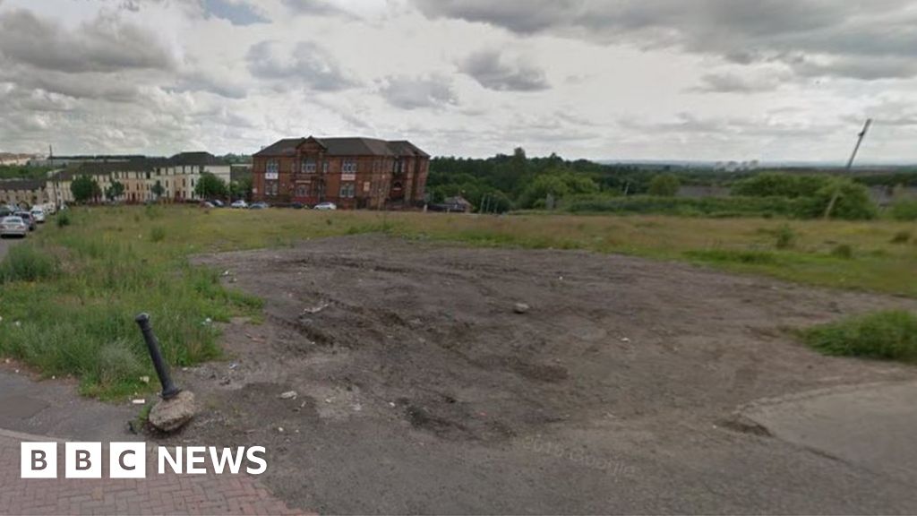 Cash to transform Royston 'triangle site' - BBC News