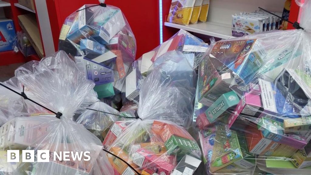 Illegal vapes worth £9k seized in two Northampton stores - BBC News