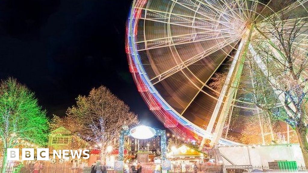 Edinburgh's Christmas expands across city - BBC News
