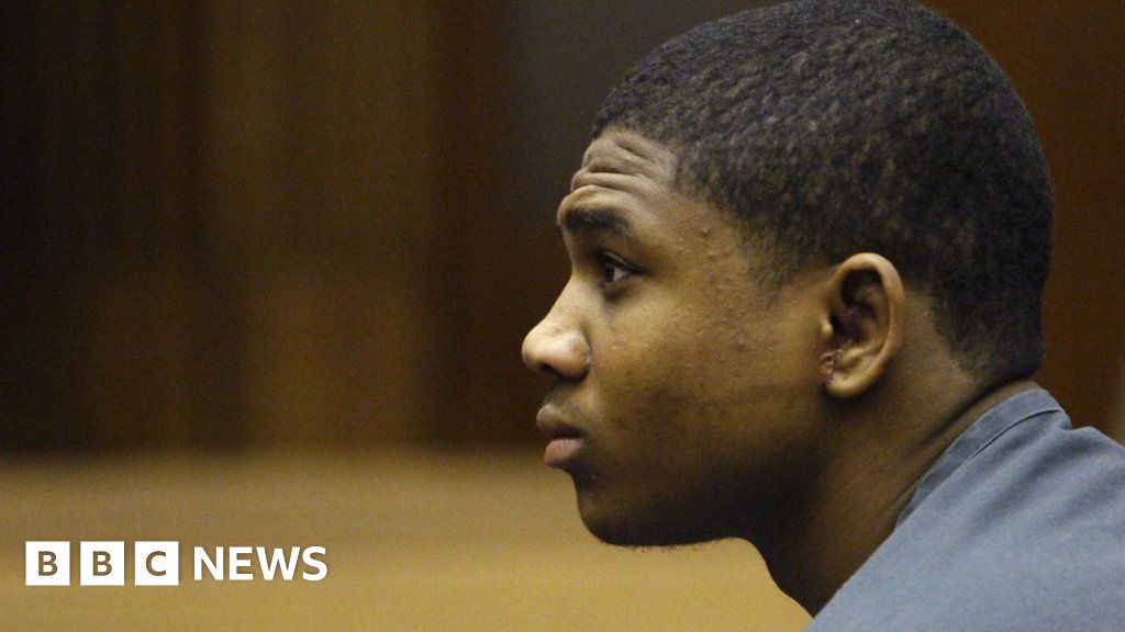 Davontae Sanford mother: 'I told my son to admit murder' - BBC News