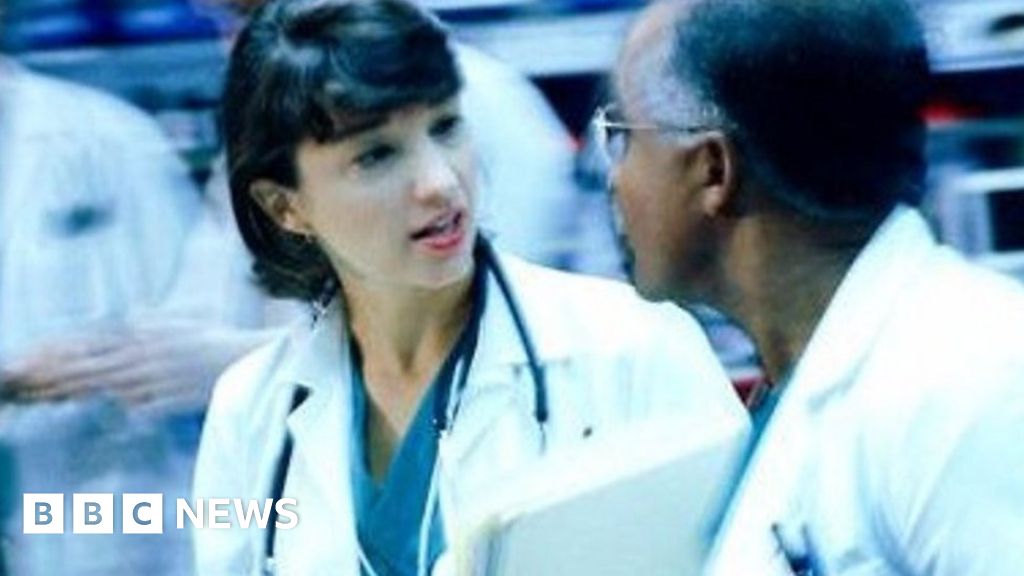 Do women make better doctors? - BBC News