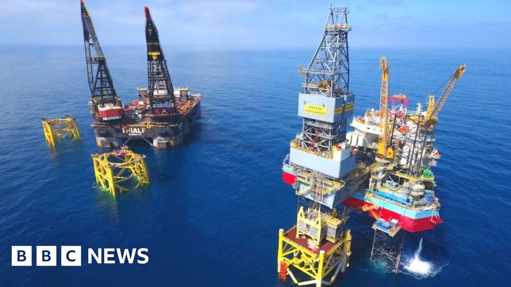 Maersk Oil says Culzean field 'on track for first gas' - BBC News