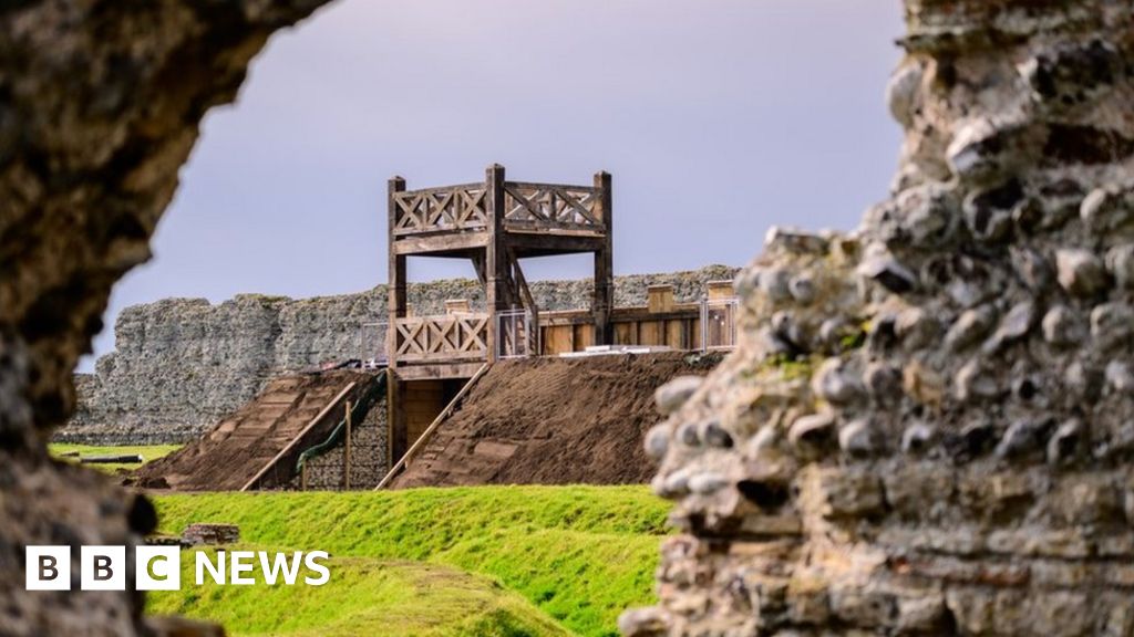 New gateway opens on spot where Romans first invaded Britain - BBC News