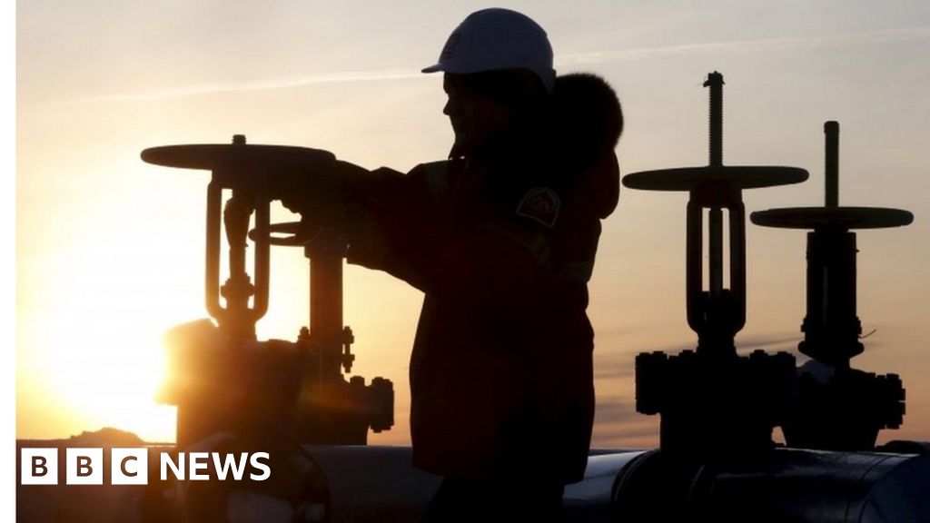 Oil meeting aiming to cap output ends without agreement - BBC News