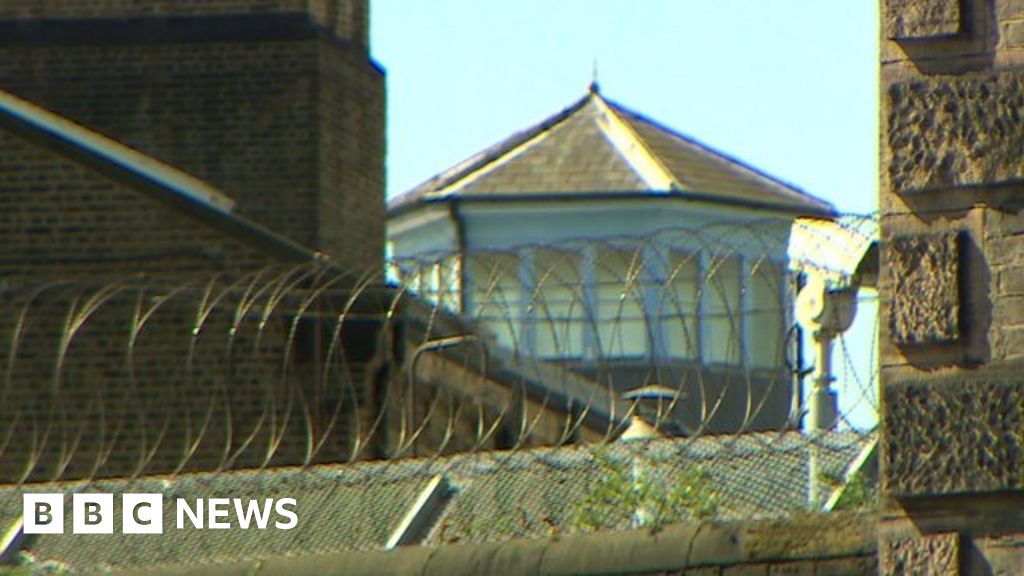 Prison reform: What measures are the government planning? - BBC News