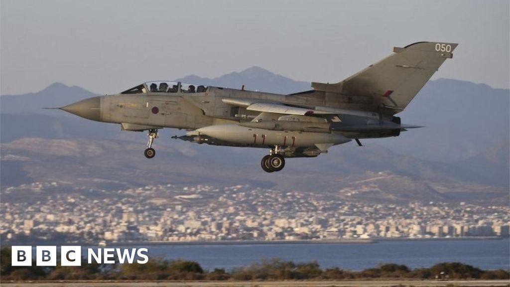 UK makes 1,500 airstrikes against IS in three years