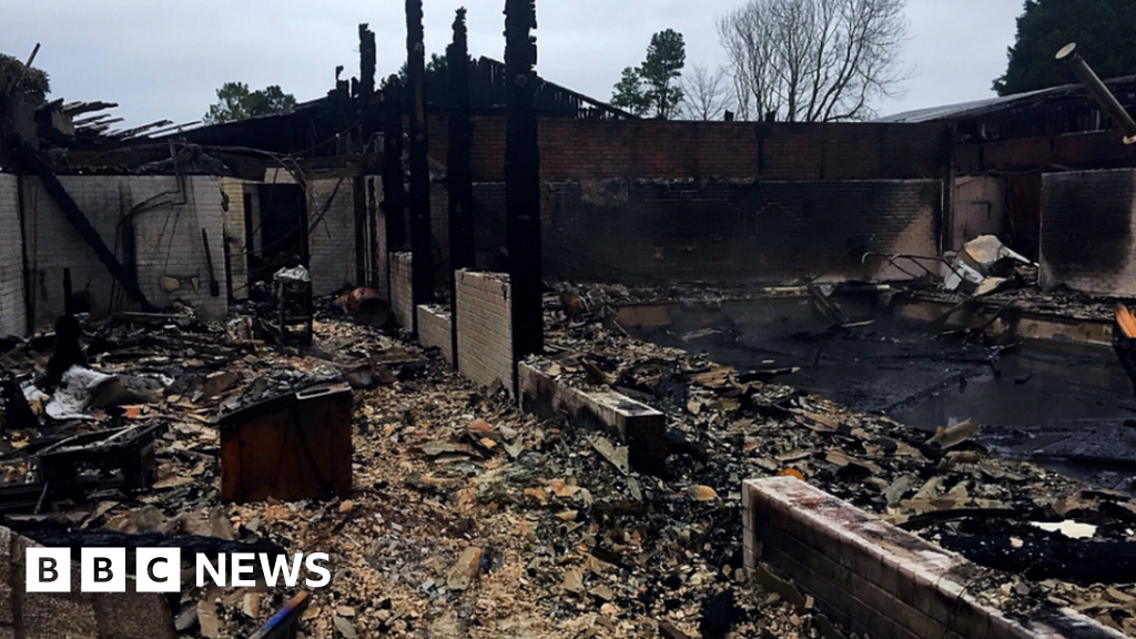 Summercourt leisure complex blaze out after 28 hours - BBC News