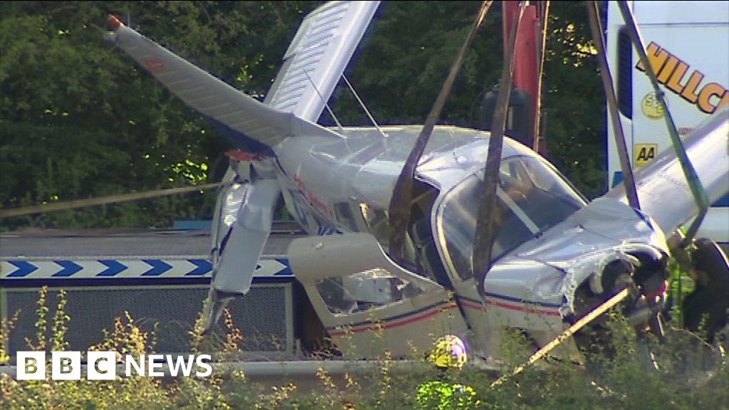 A40 air crash plane recovered as inquiry continues - BBC News