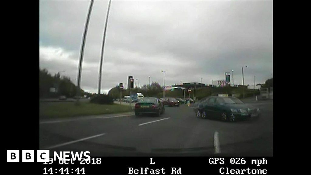 PSNI footage shows 100mph Belfast to Newtownards car chase - BBC News