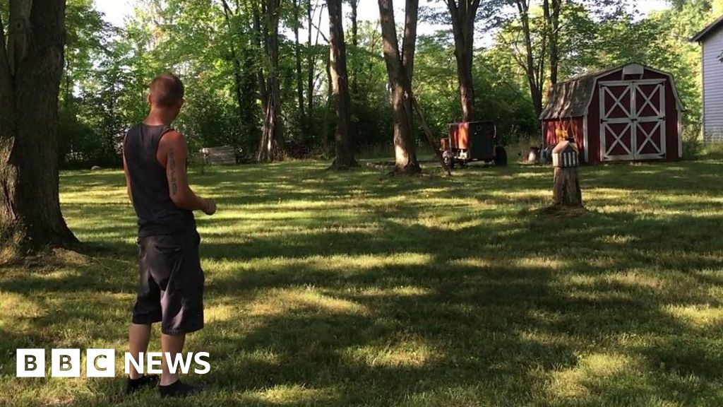 Mason Butler talks about starting detox for the seventh time - BBC News