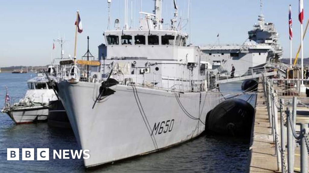 Bad weather means French warship's Guernsey visit cancelled - BBC News
