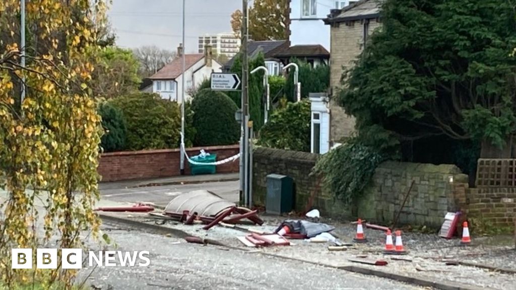 Stanningley Road: Speed camera plan after fatal bus stop crash - BBC News