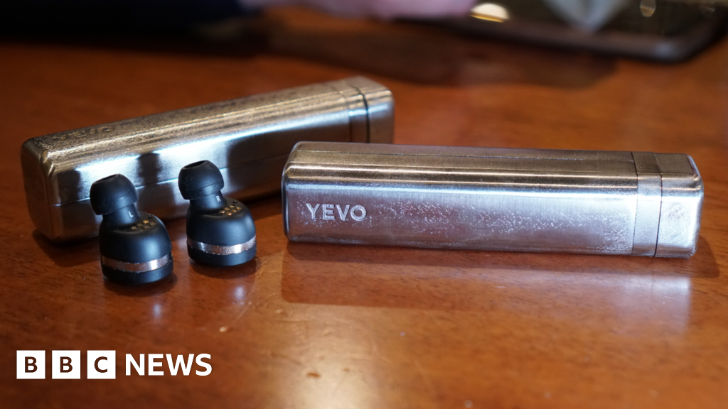 CES 2018: Headphones made from recycled firearms - BBC News