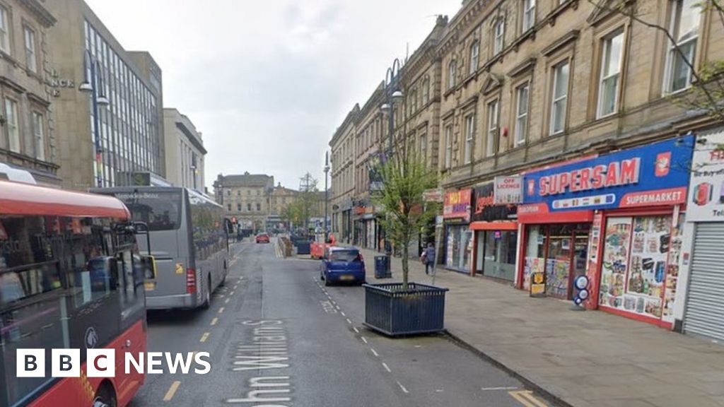 Huddersfield: £610,000 grant bid to revamp historic building shop ...