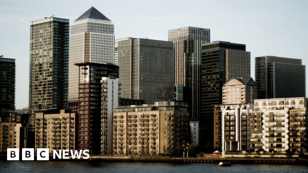 London technology firm to bring research centre to Belfast - BBC News