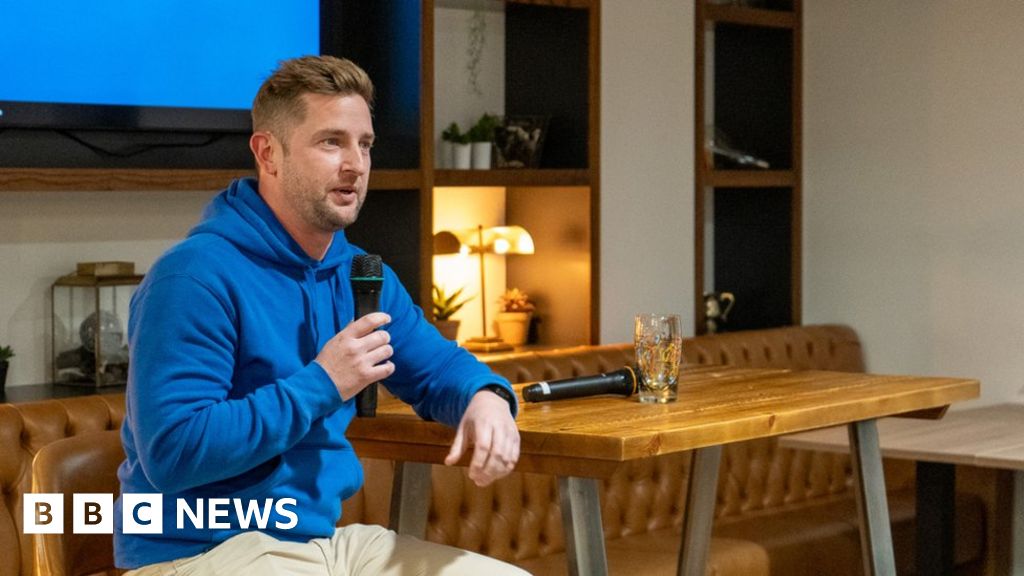 Bristol project to tackle poor mental health in chefs launches - BBC News