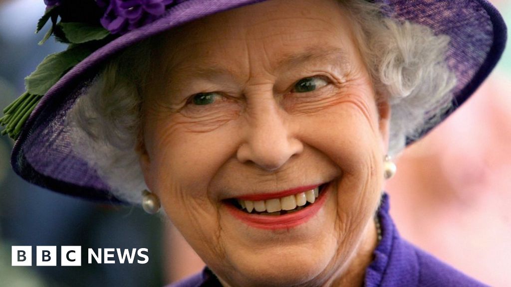 Queen Elizabeth II's special connection to Hampshire - BBC News