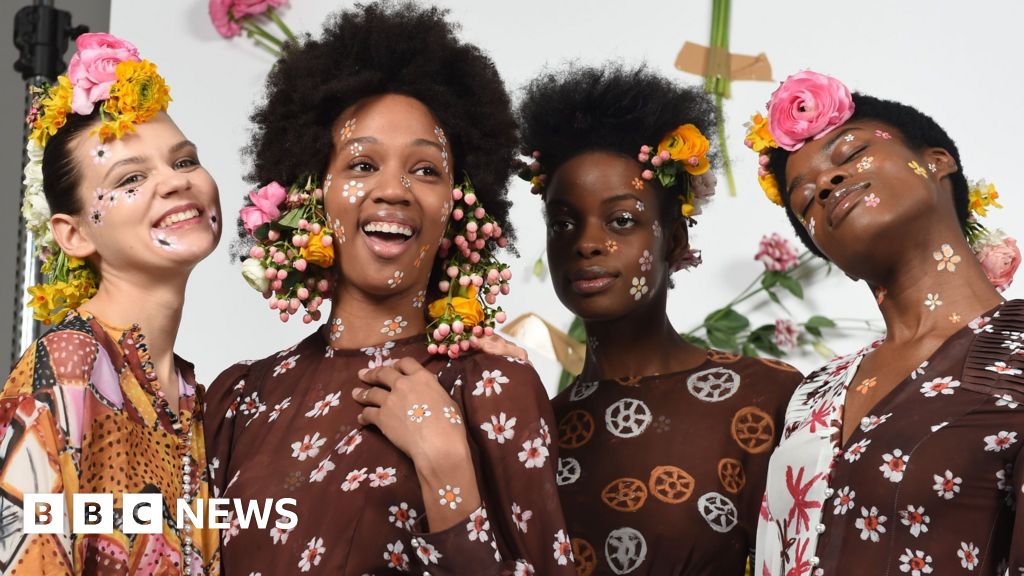 London Fashion Week: The highlights - BBC News