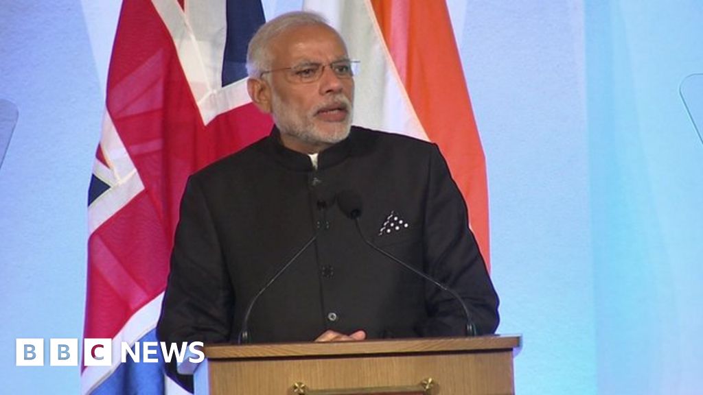 India PM Narendra Modi makes speech in City of London - BBC News