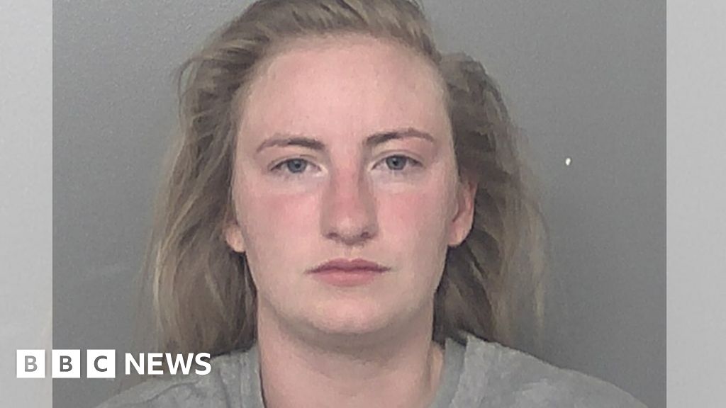 Cottingham drug dealer with luxury lifestyle jailed - BBC News